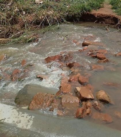 Deathtrap bridge: Pupils battle unsafe struggles! | Daily Sun