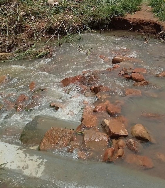 Deathtrap bridge: Pupils battle unsafe struggles! | Daily Sun