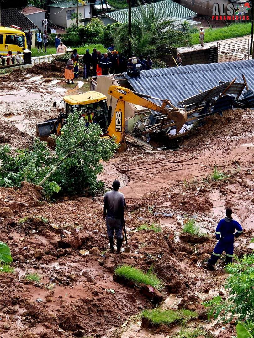 Swaar reën: 6 mense sterf in KZN; damwal gee mee in Limpopo | Netwerk24
