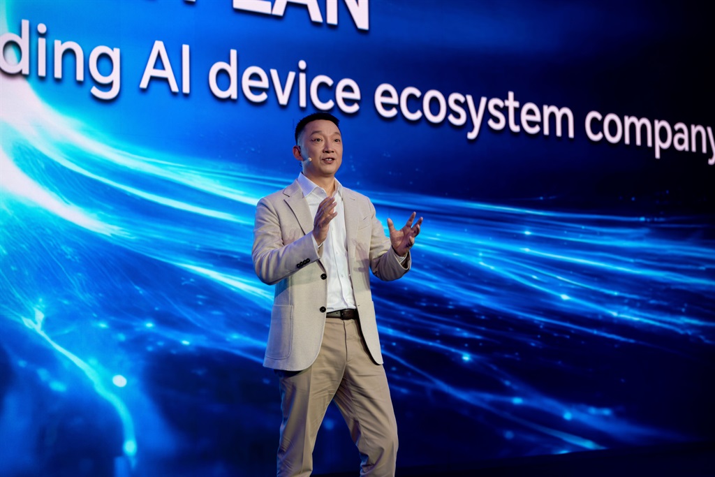 HONOR unveils strategy to transition to AI device ecosystem company ...