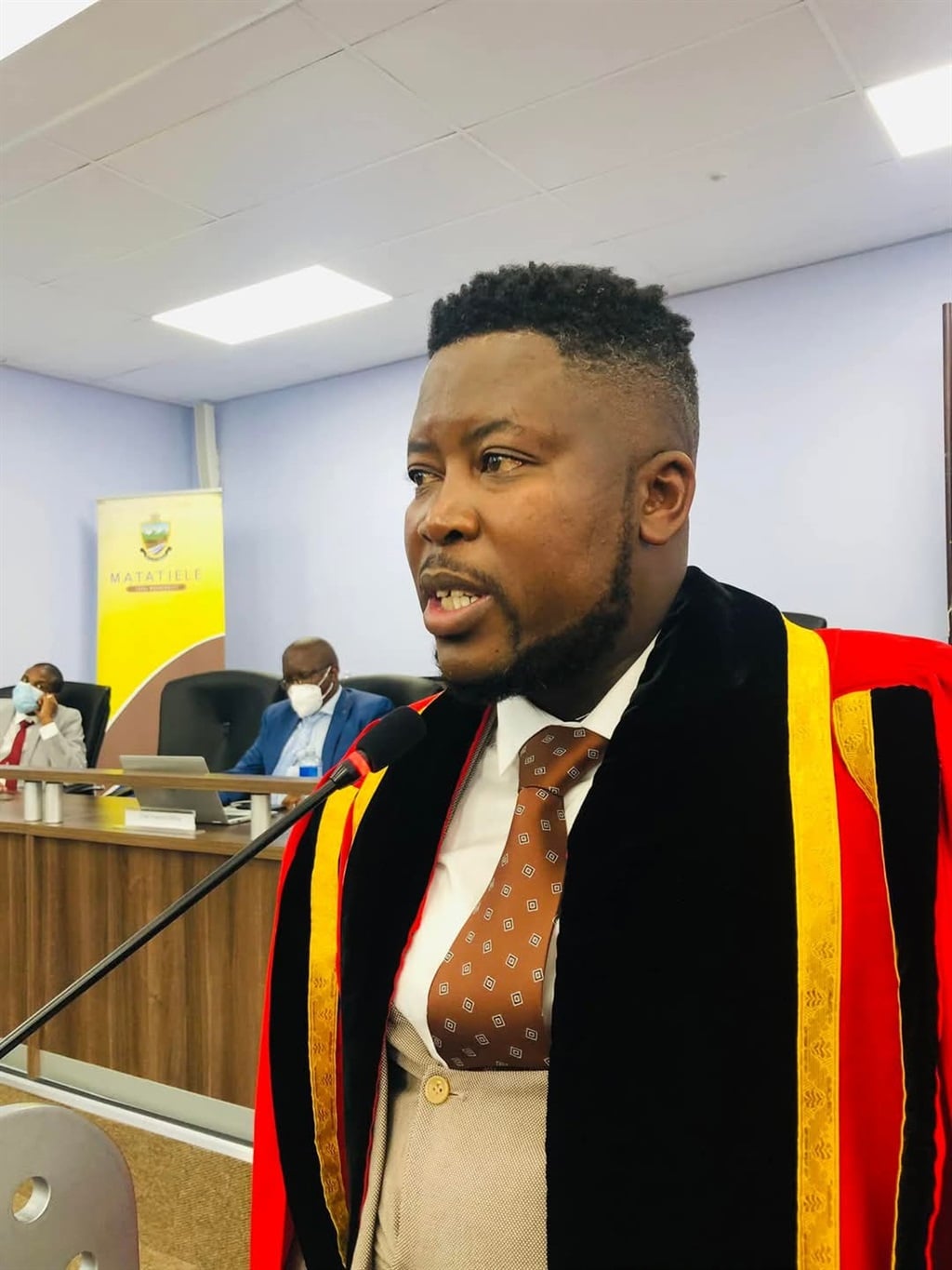 Mayor in hot water over R13k! | Daily Sun
