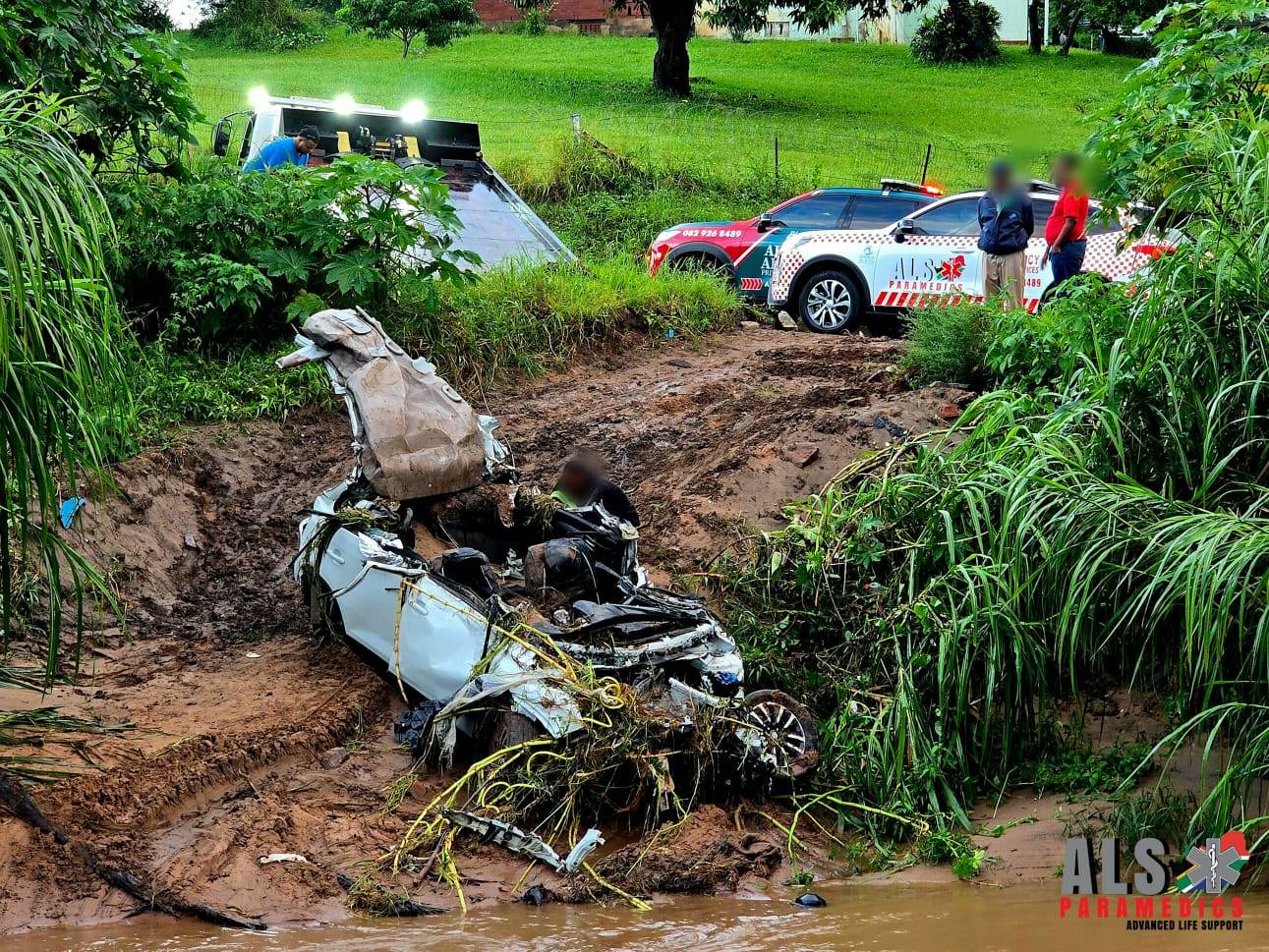 KZN-storms: Weerlig slaan 10-jarige dood, talle buurte sonder krag ...
