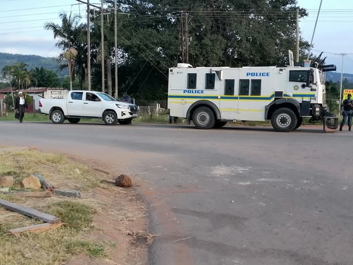 Gatvol villagers shut down kasi! | Daily Sun