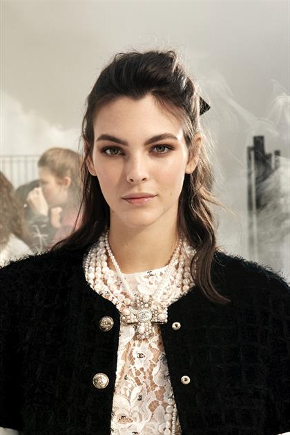 We go backstage for makeup tips and tricks from Chanel's head of beauty ...