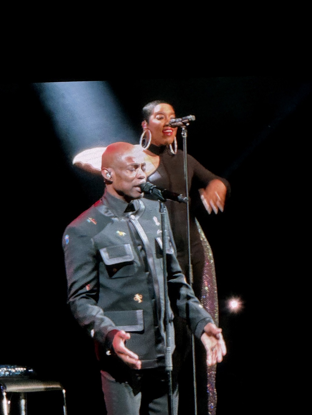American star Kem takes fans to church! | Daily Sun