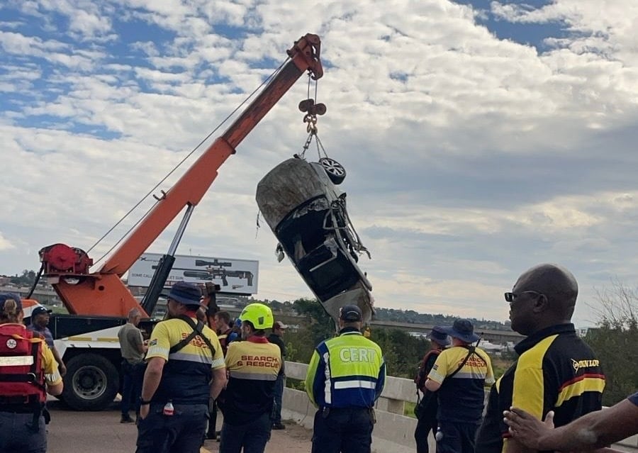 WATCH | Police divers recover VW Polo as probe into fate of crime ...