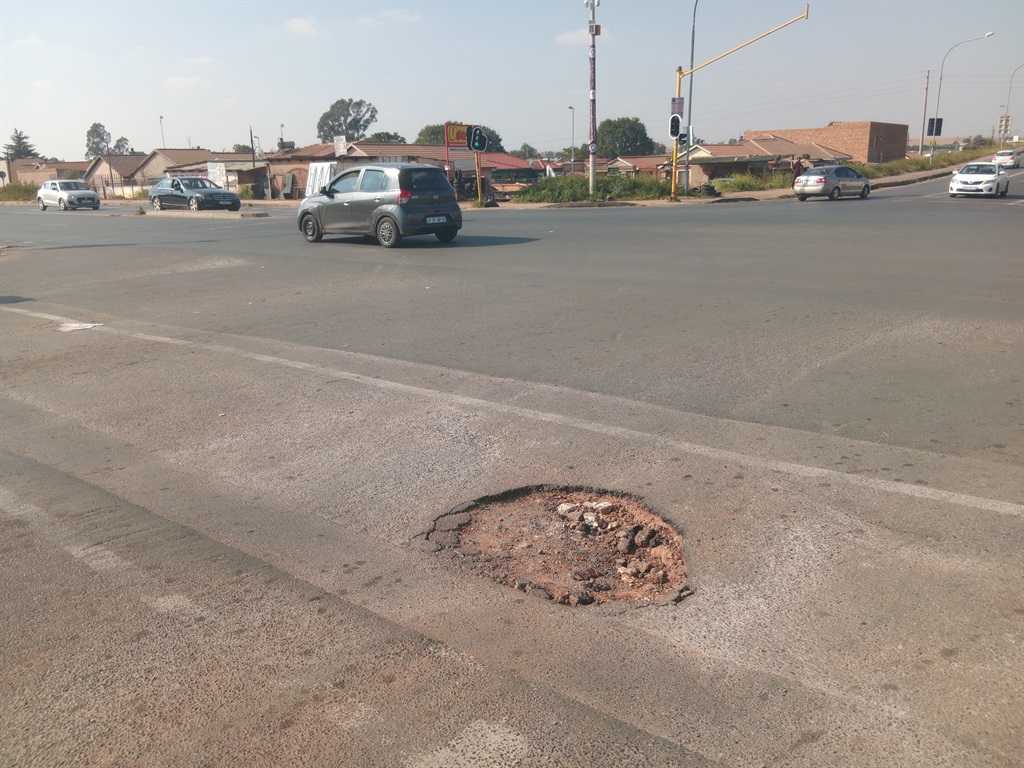 Dangerous pothole a nightmare ekasi! | Daily Sun