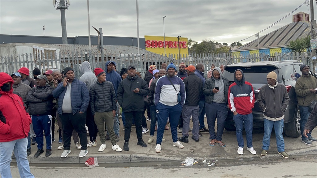 JUST IN: Four killed in taxi rank shooting | Daily Sun