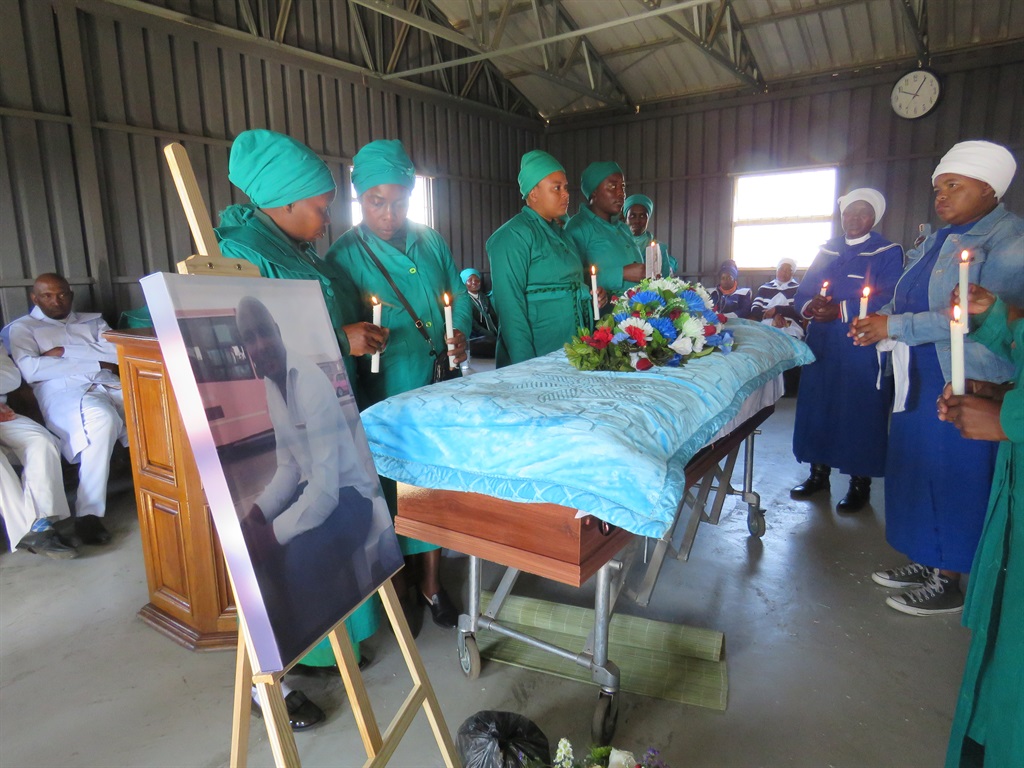 Tragic fire claims six, dad buried first | Daily Sun
