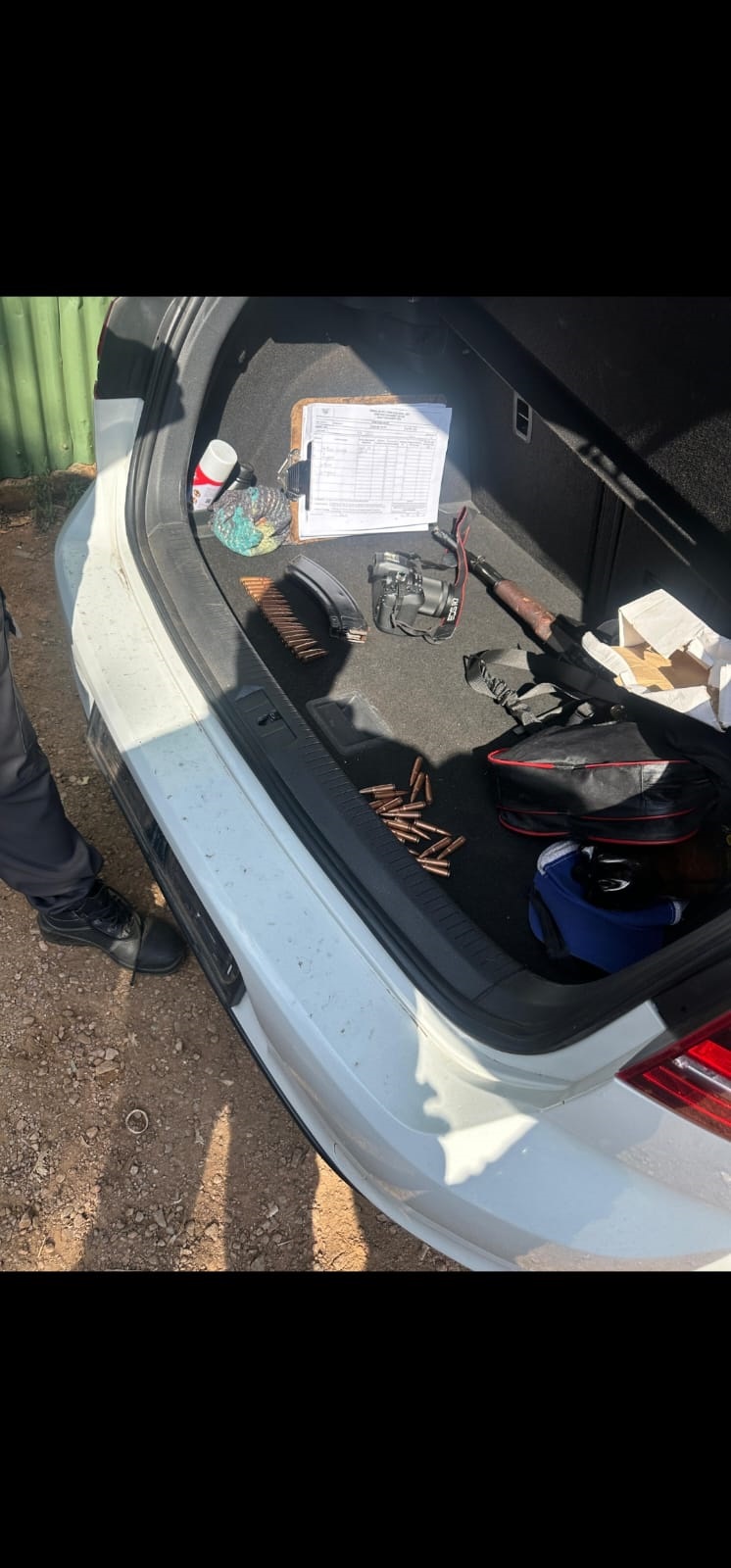 R80 highway drama: Fake cops bust with kidnapped man and AK-47 | Daily Sun