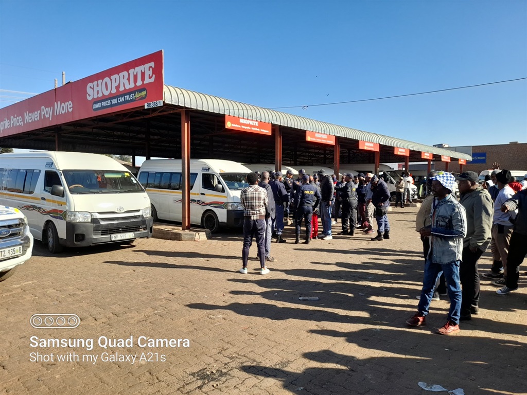 Taxi dispute shuts down kasi | Daily Sun