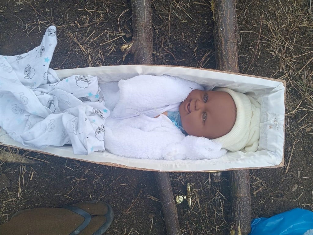 Grave shocker: 'I almost buried a doll' | Daily Sun