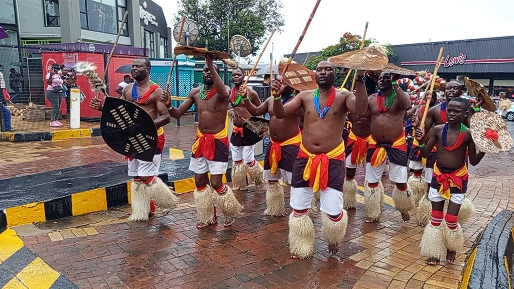 PICS: Mbombela's carnival rocks on, rain or shine! | Daily Sun