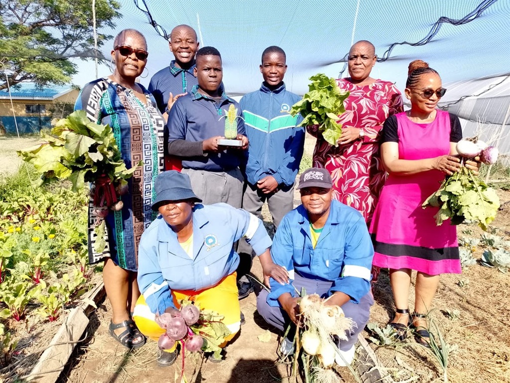 WATCH: Pupils with green fingers win big | Daily Sun