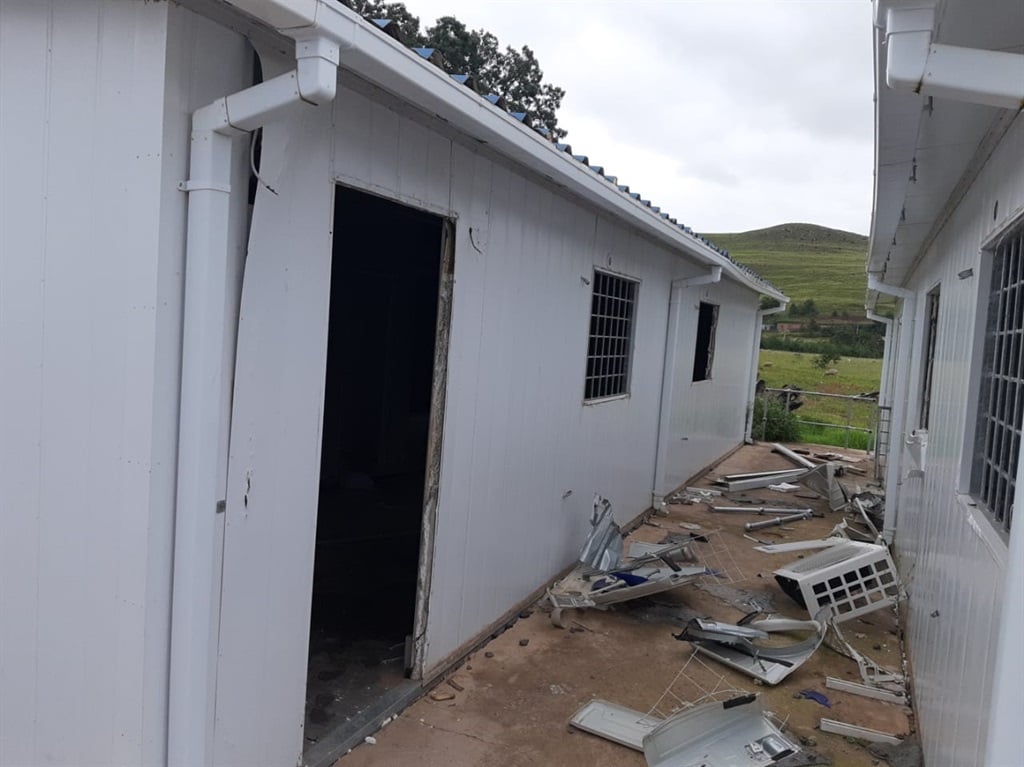 Special cop shop vandalised before operating! | Daily Sun