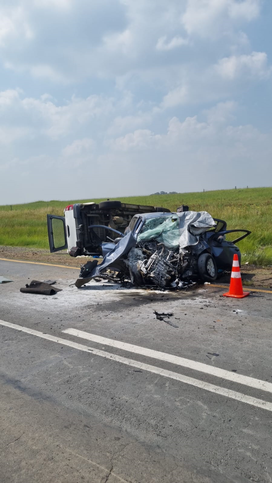 Four people die in horror crash on R23! | Daily Sun