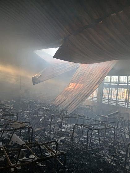 Mysterious fire eats kasi school! | Daily Sun