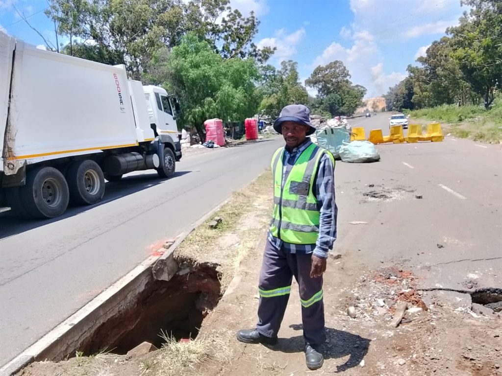 WATCH | Time bomb beneath a busy road! | Daily Sun