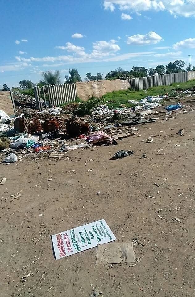 Angry residents: Even pigs live better here! | Daily Sun
