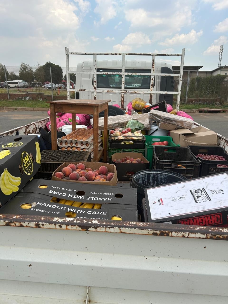 Fake permits cause BIG headache for hawkers! | Daily Sun