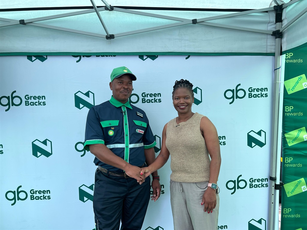 WATCH | Halala! Petrol attendant’s big heart bags him R20k | Daily Sun