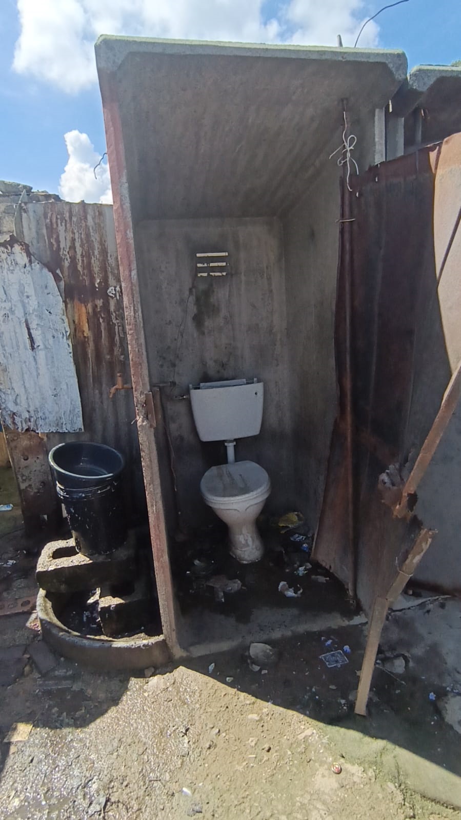 Residents drowning in poo! | Daily Sun