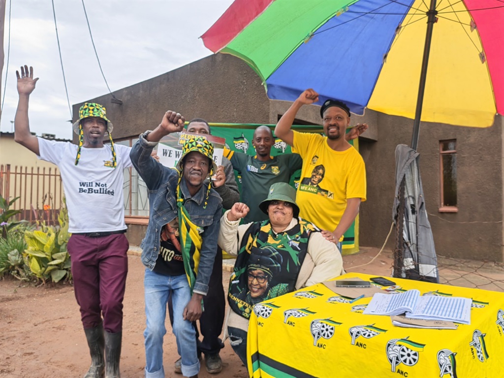 Angry abahlali blame maspala for poor service delivery! | Daily Sun