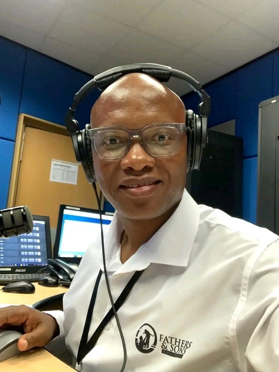 Ukhozi FM bids farewell to familiar faces! | Daily Sun