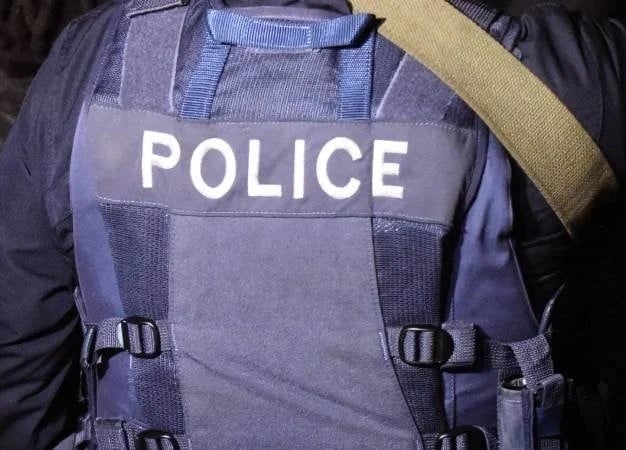 Four top cops in hot water over 360 mitha tender! | Daily Sun