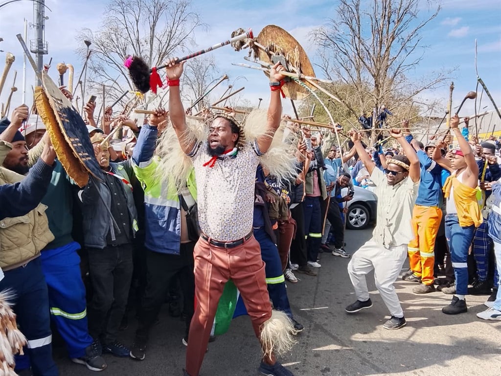 Protesters say locals are left jobless! | Daily Sun