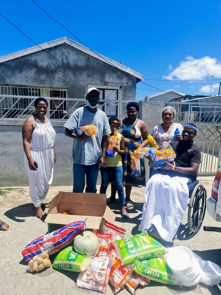 SANGOMA’S CHRISTMAS BOX TO FIRE VICTIMS | Daily Sun