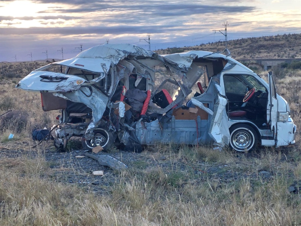 PICS: Horror bus crash leaves 11 dead! | Daily Sun
