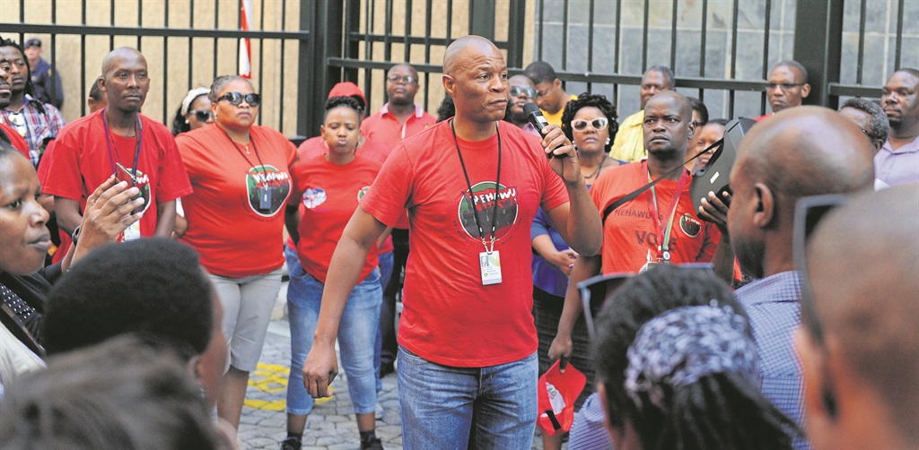 Betoging vir groter bonusse duur voort | Son