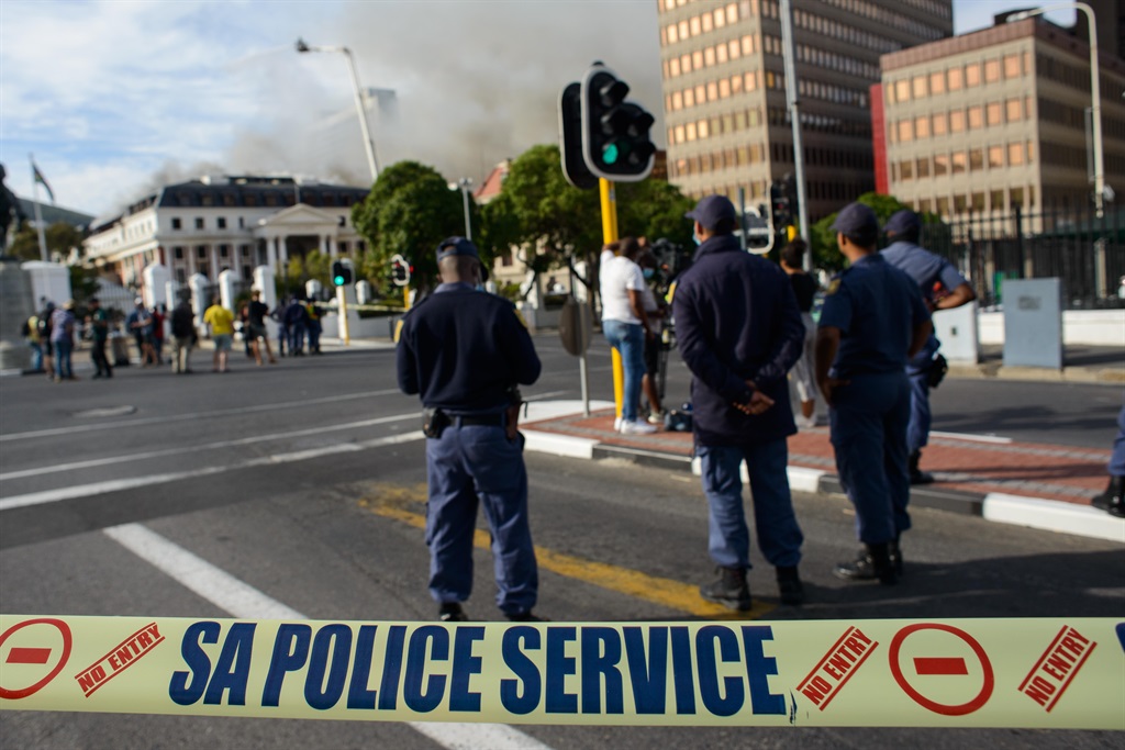 Photos | Day 2 as the roof of Parliament lights up in flames | News24