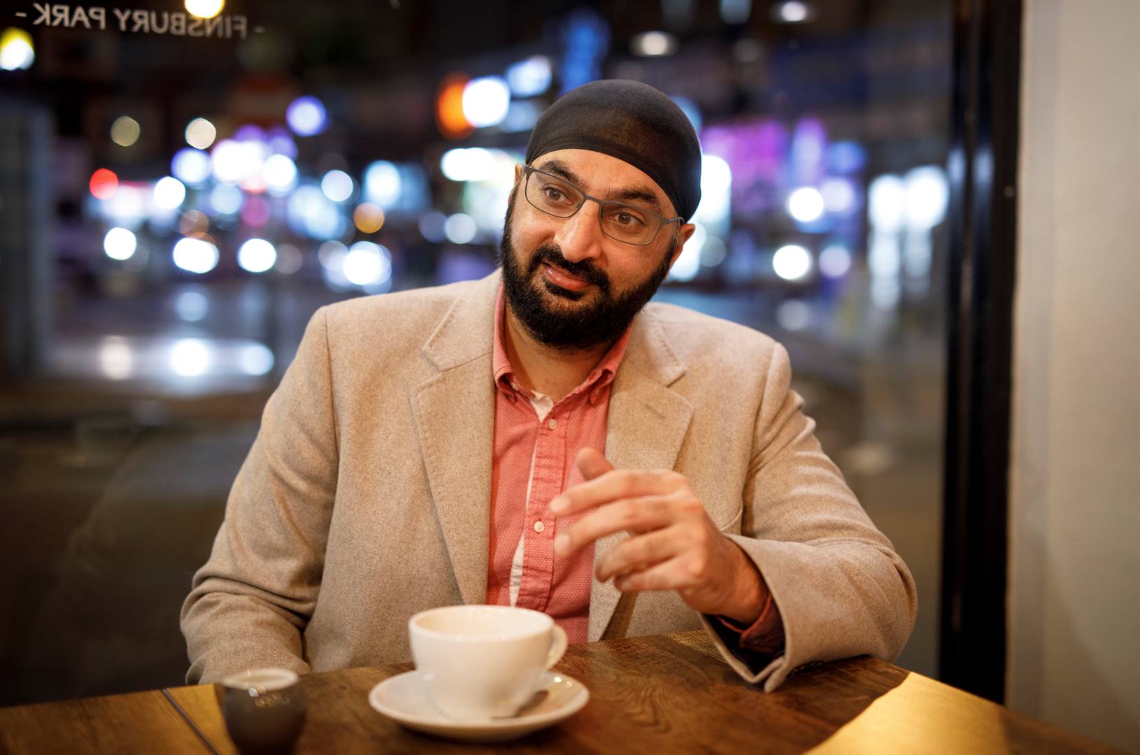Van paaltjies plattrek tot politiek vir Panesar | Netwerk24