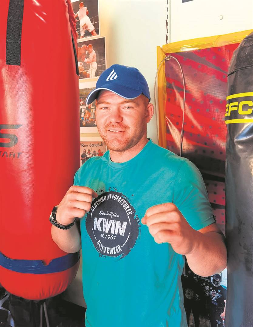 Josh was ’n bedrewe haker | Son