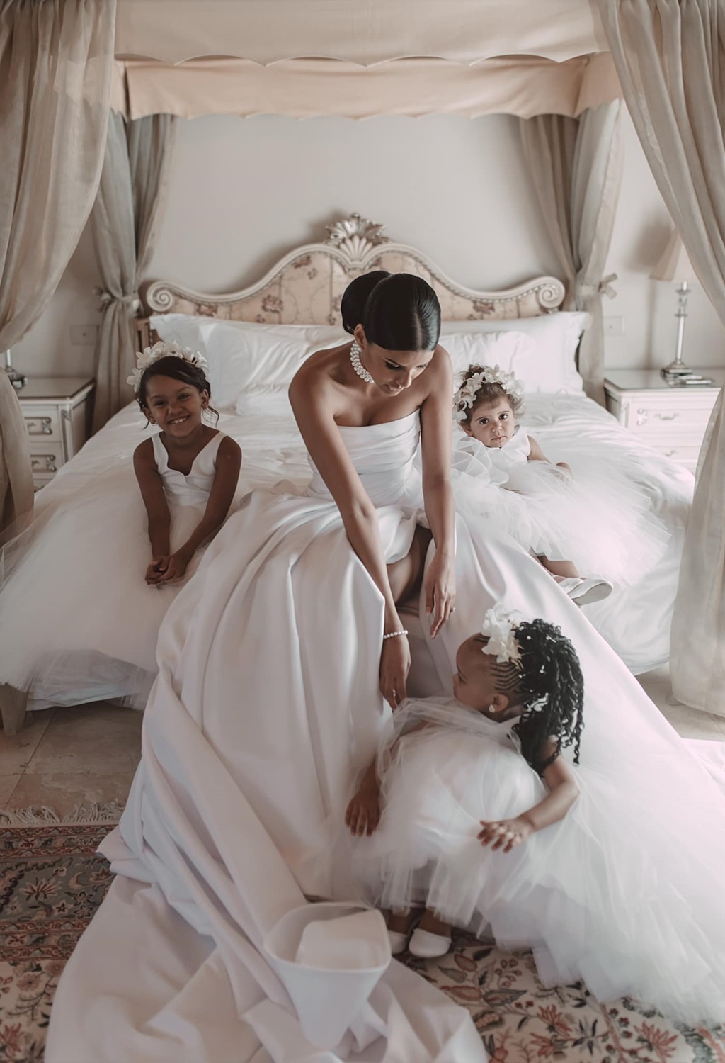 KYK | Troufoto's van oud Mej. SA Tamaryn Green | Son