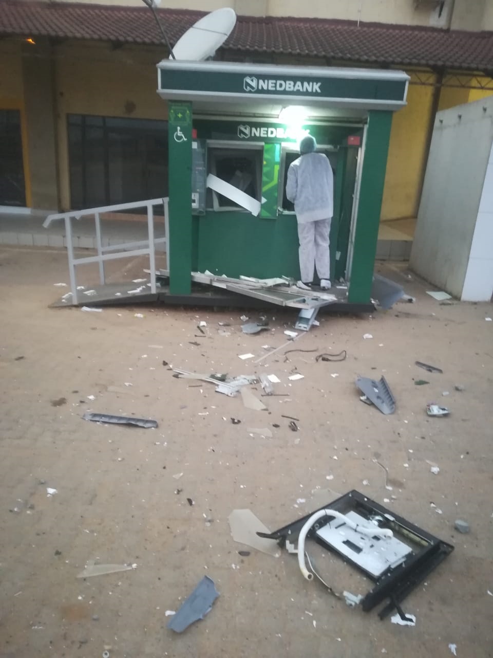 Tsotsis leave residents STRANDED! | Daily Sun