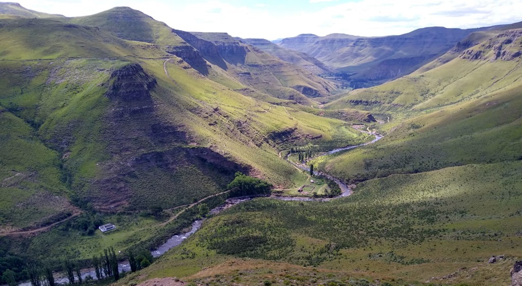 Die Oos-Kaapse regering het sy steun uitgespreek vir verpligte inenting ...