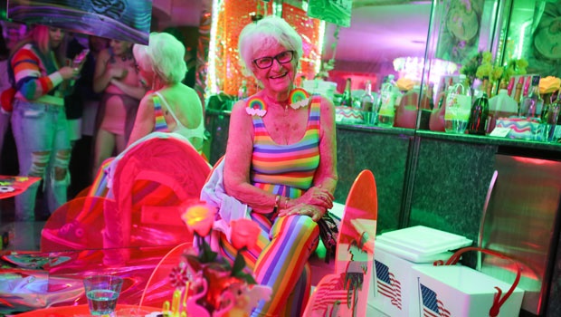 5 reasons everyone loves this 87-year-old Instagram fashion star | News24