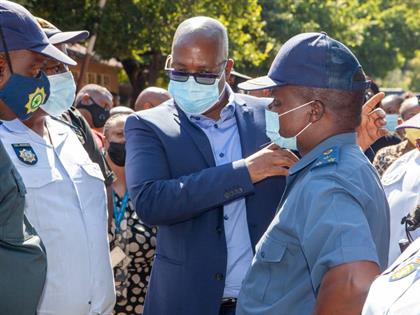 WATCH | Hoërskool Jan Viljoen: Black, white parents at odds over racism ...