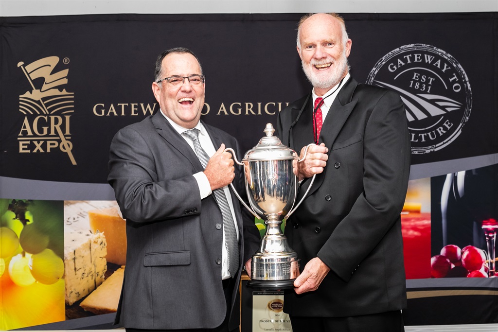 Woolworths waag en wen vir die agtste keer met sy suiwel | Netwerk24