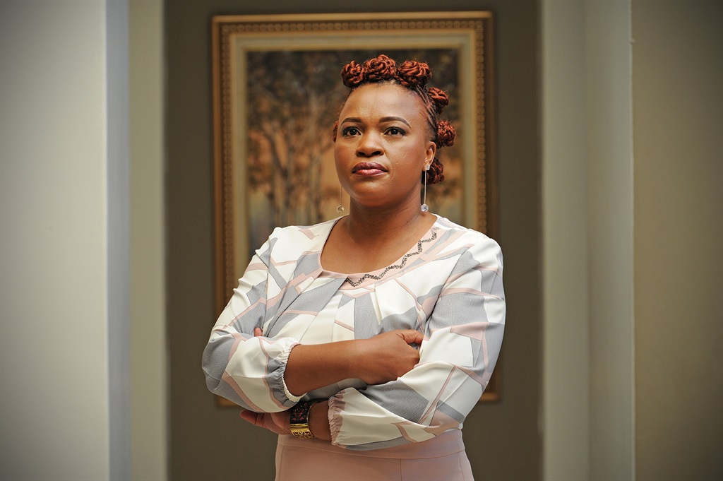 Ngonyama bedank as voorsitter van UCT-raad | Son