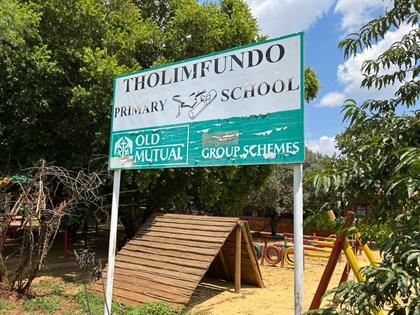 Soweto school officials, parents lose hope after waiting more than a ...
