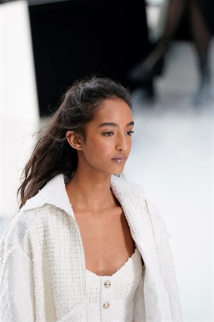 We go backstage for makeup tips and tricks from Chanel's head of beauty ...