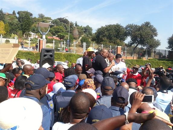 IN PICTURES: MTN workers launch strike action | News24