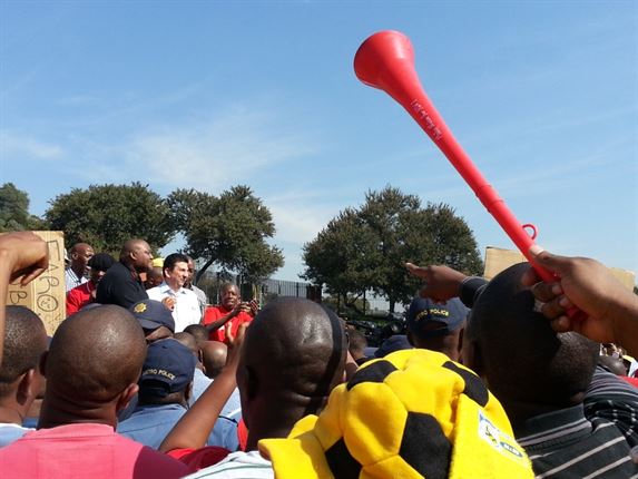 IN PICTURES: MTN workers launch strike action | News24