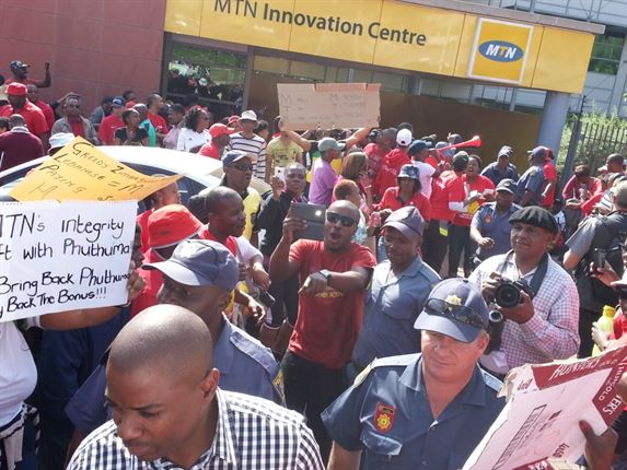 IN PICTURES: MTN workers launch strike action | News24