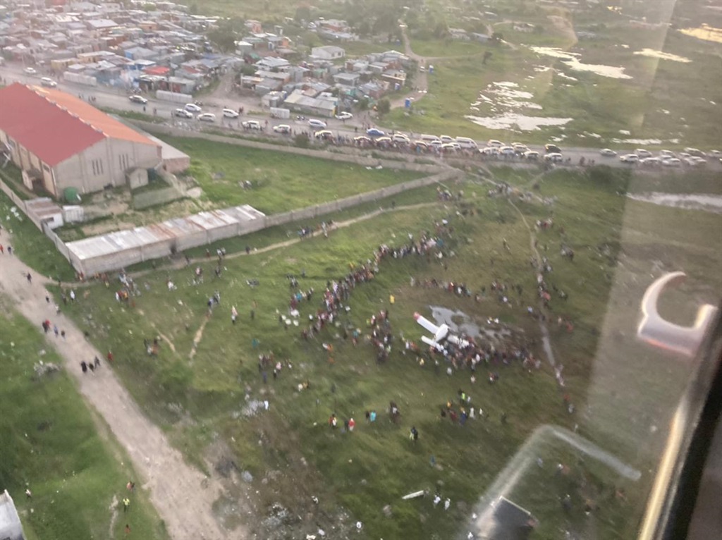 PICS: Cops stop AIRCRAFT looting | Daily Sun