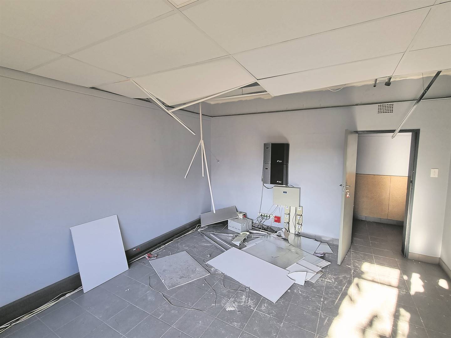 Police station closed | Netwerk24